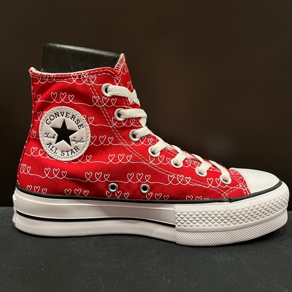 Converse | Shoes | New Converse Red Platforms With White Hearts Ctas ...